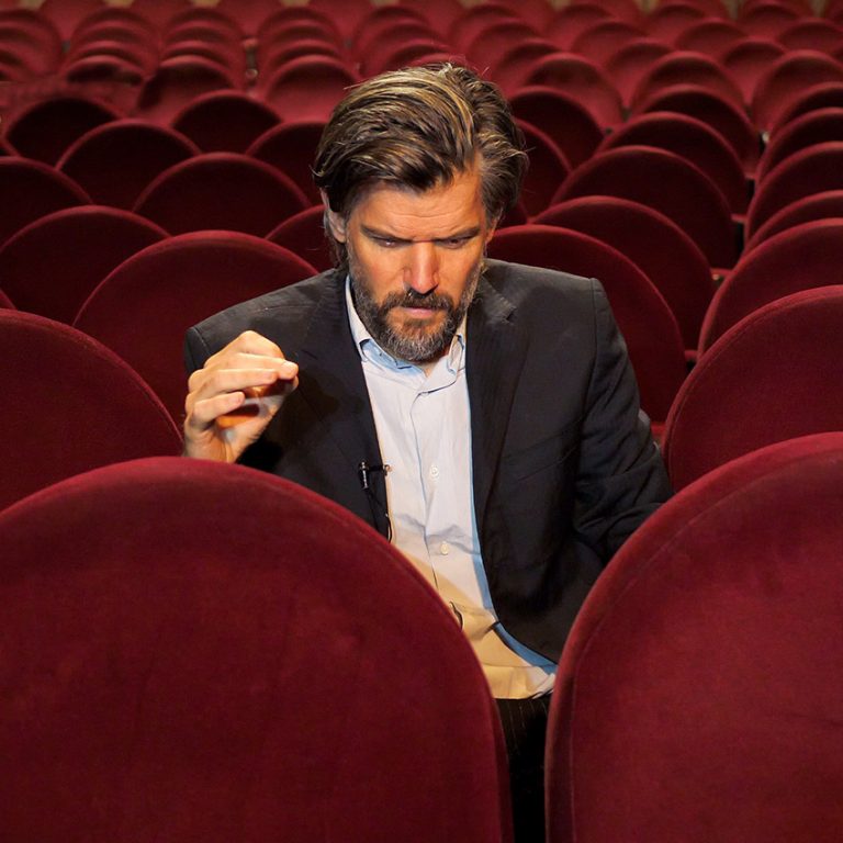 Lost Dog / Ben Duke – In a Nutshell – DanceTabs