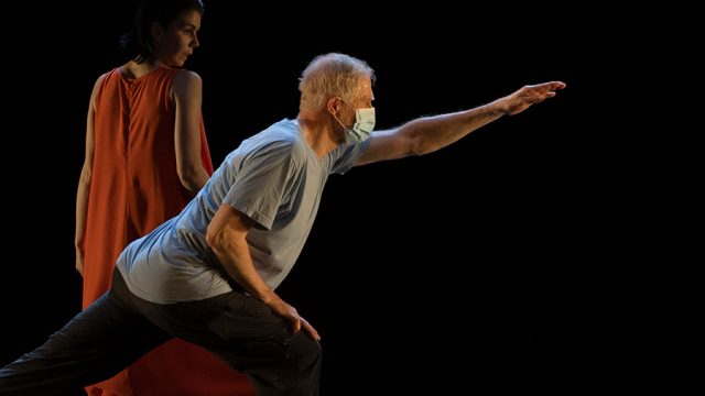 Mats Ek, Choreographer, working at Hubbard Street Dance Chicago – DanceTabs