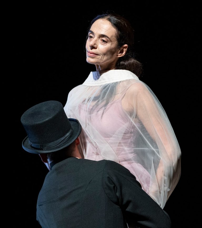 Gallery – Alessandra Ferri and Carsten Jung in Maurice Béjart’s L’Heure ...