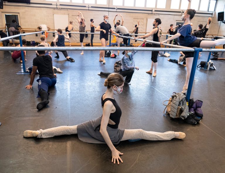 Special Gallery: A Day in the Life of BRB – Birmingham Royal Ballet ...