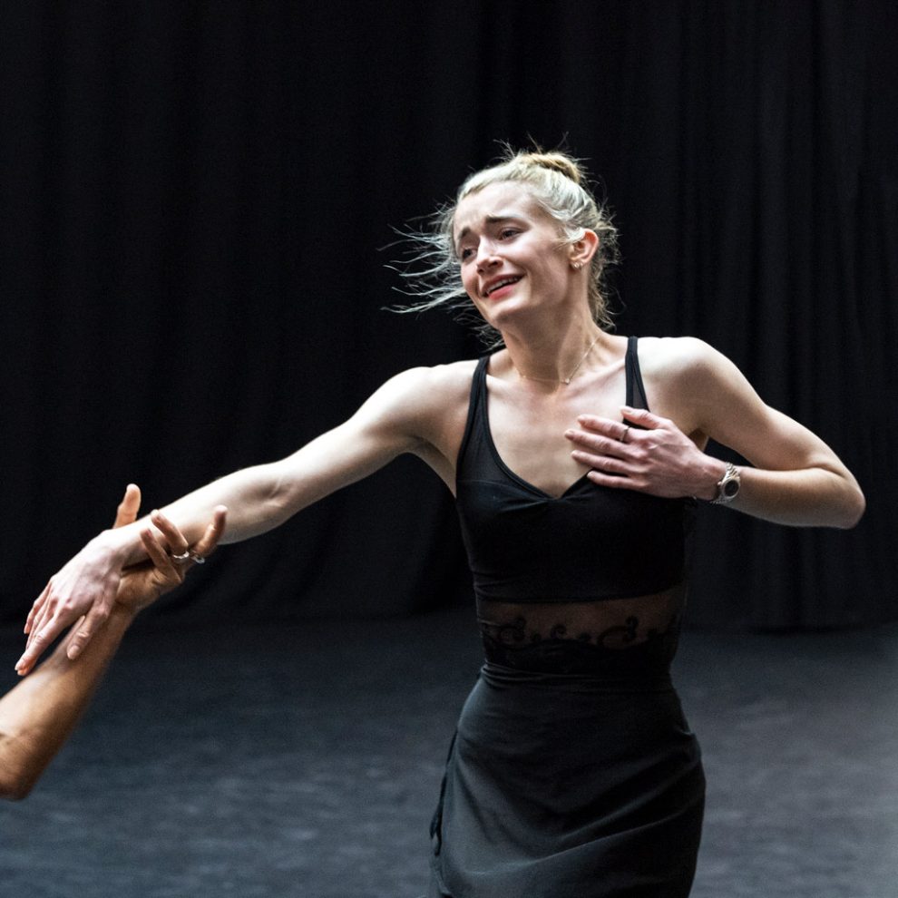 Special Gallery – Royal Ballet’s Romeo and Juliet in the studio with ...
